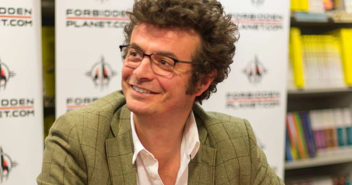 Pływający z lwami, czyli Angus Watson, gościem Bloku Literackiego! ⋆ ...